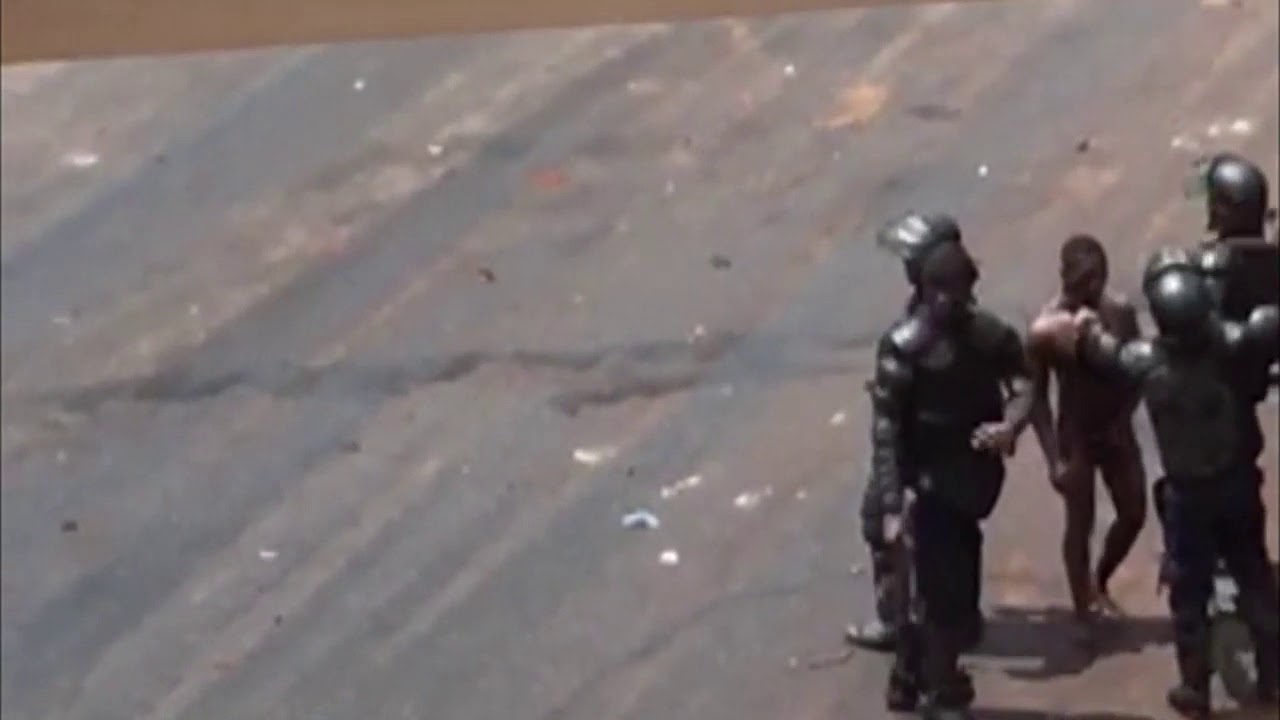 Guinée - Policiers à Conakry, le 15 octobre 2019 (1) - YouTube