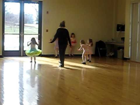 Wandering little girl in a pettiskirt...