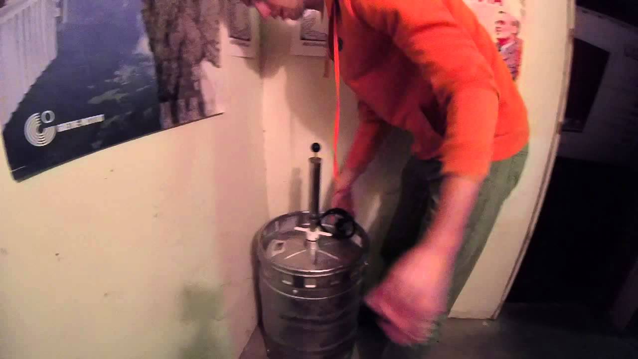 MSUDrinkingTeam - The Triple Kegger - YouTube