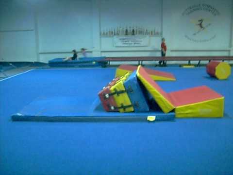 Dive Front Flip - YouTube