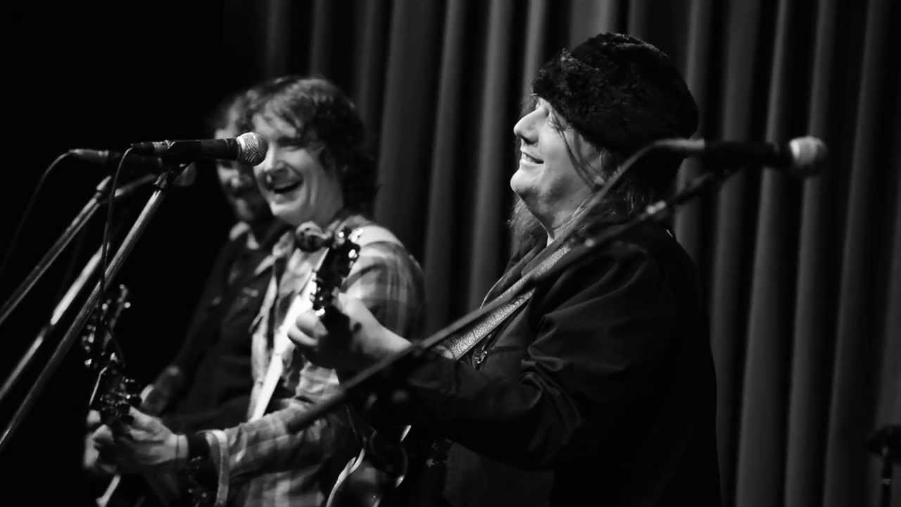 Kevin Kinney w/ The Sweet Tea Project ("Pre-approved Pre-denied" Drivin ...