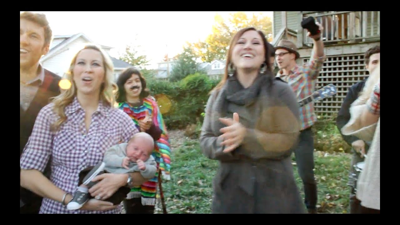 Dave Moisan - Surprise 30th Birthday Flash Mob - Mexico - YouTube