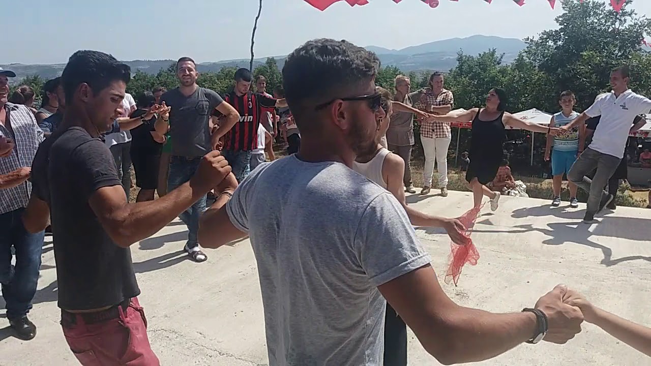 Cunat E Mirasit ne festen e sulit - YouTube