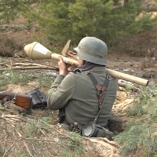 Panzerfaust: Almanların Tankları Dize Getiren Silahı #shorts #belgesel ...