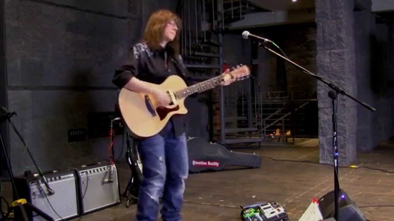 Kelly Richey Solo Performance of Cant Stop Me From Cryin' at Emory Hall ...