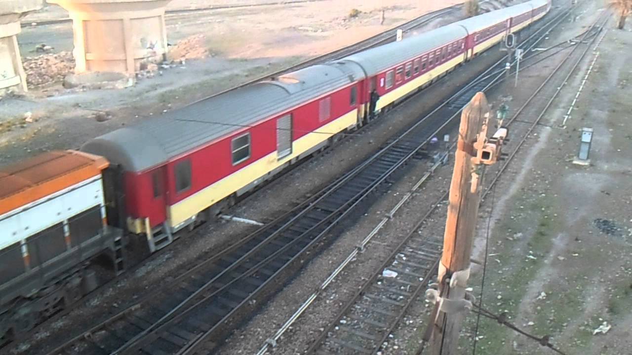 ONCF DH 430 Casablanca-Oujda entre à la gare d'Oujda 09/01/15 - YouTube
