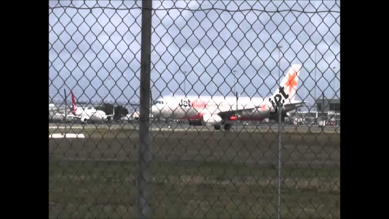 JetStar Airbus A320 Landing/ Takeoff Adelaide INT - YouTube