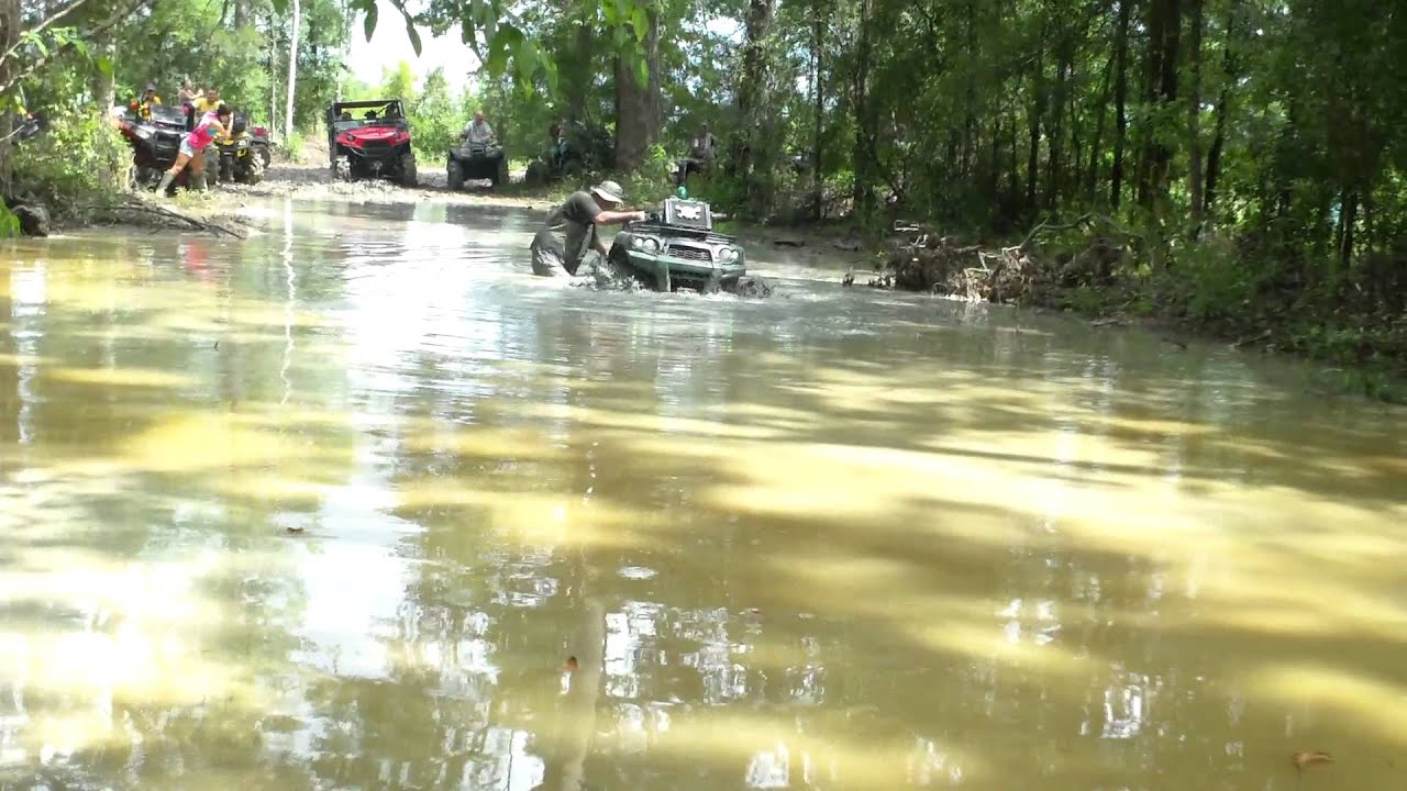 Eliminator Hole @ Cooterville Mud Rides - YouTube