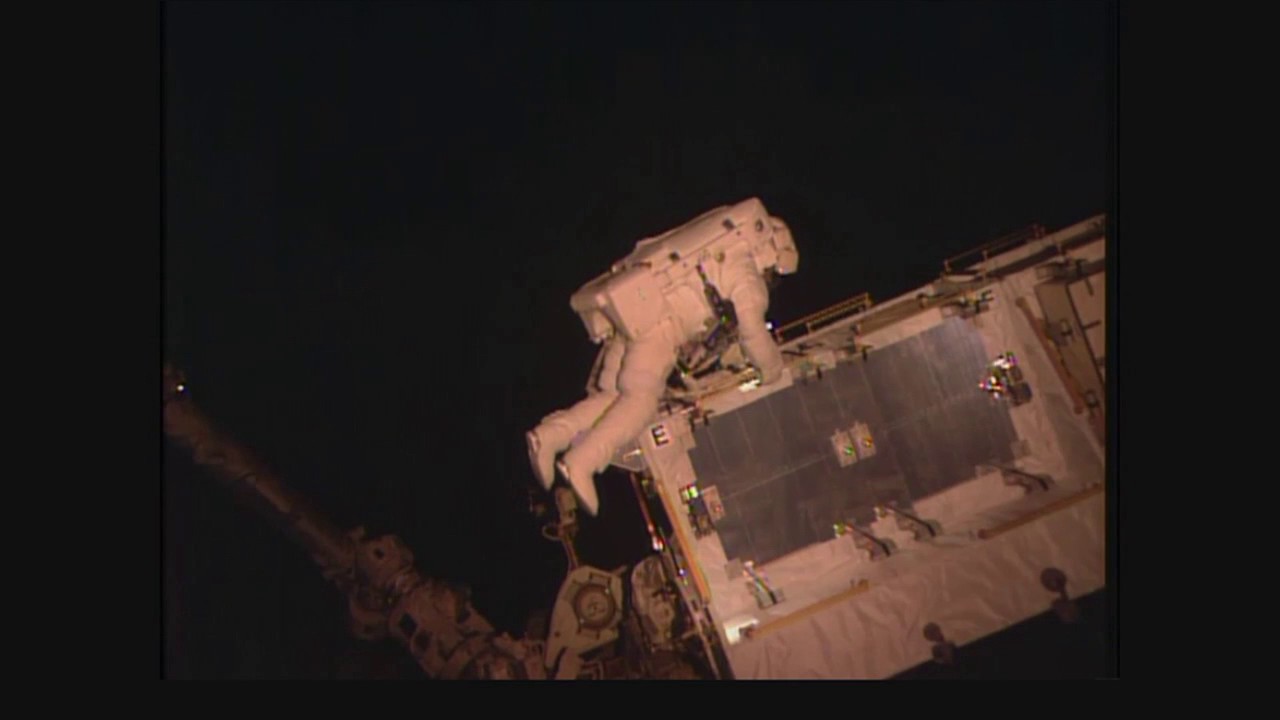 Space Station Spacewalkers Continue Power Upgrades on Orbital Outpost ...