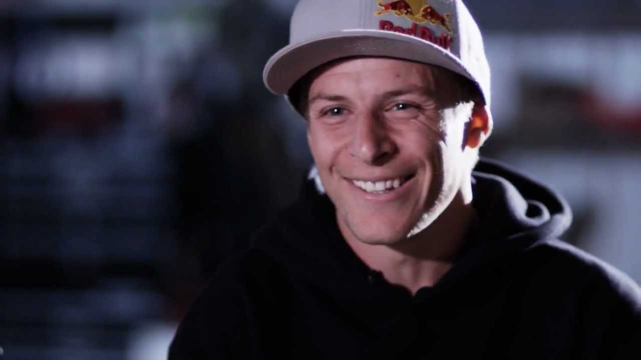 Levi LaVallee is Back on FOX - YouTube