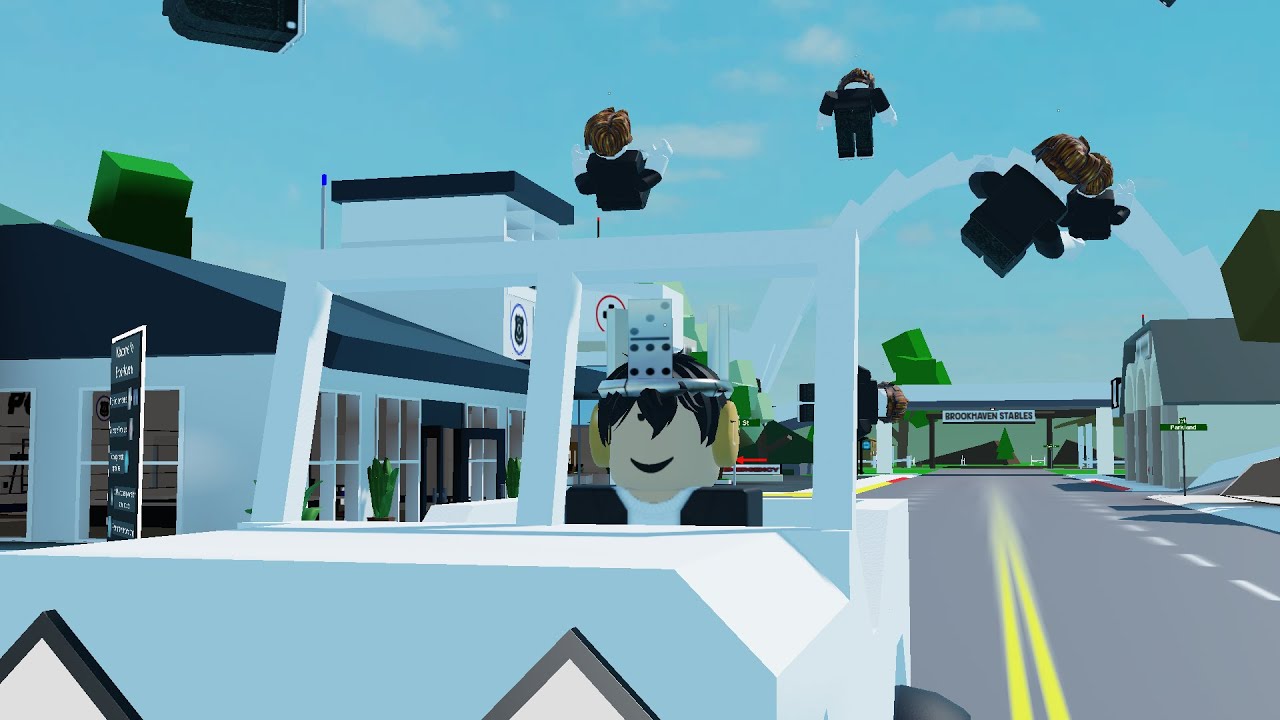 Causing mass havoc in Roblox roleplay games - YouTube