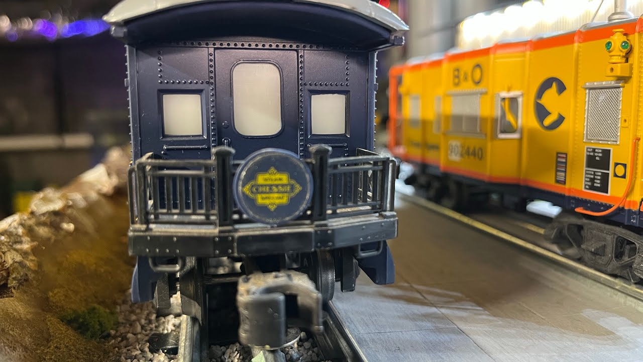 Unboxing stuff featuring Chessie steam special passenger cars - YouTube