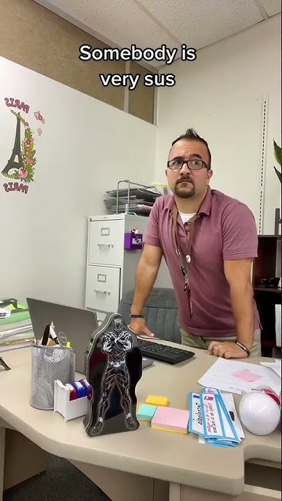 Very sus things - YouTube