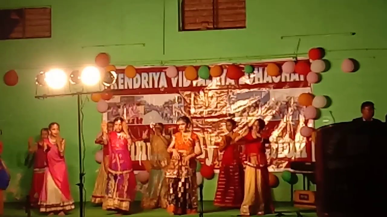 KV Lohaghat children of class 7th dance - YouTube