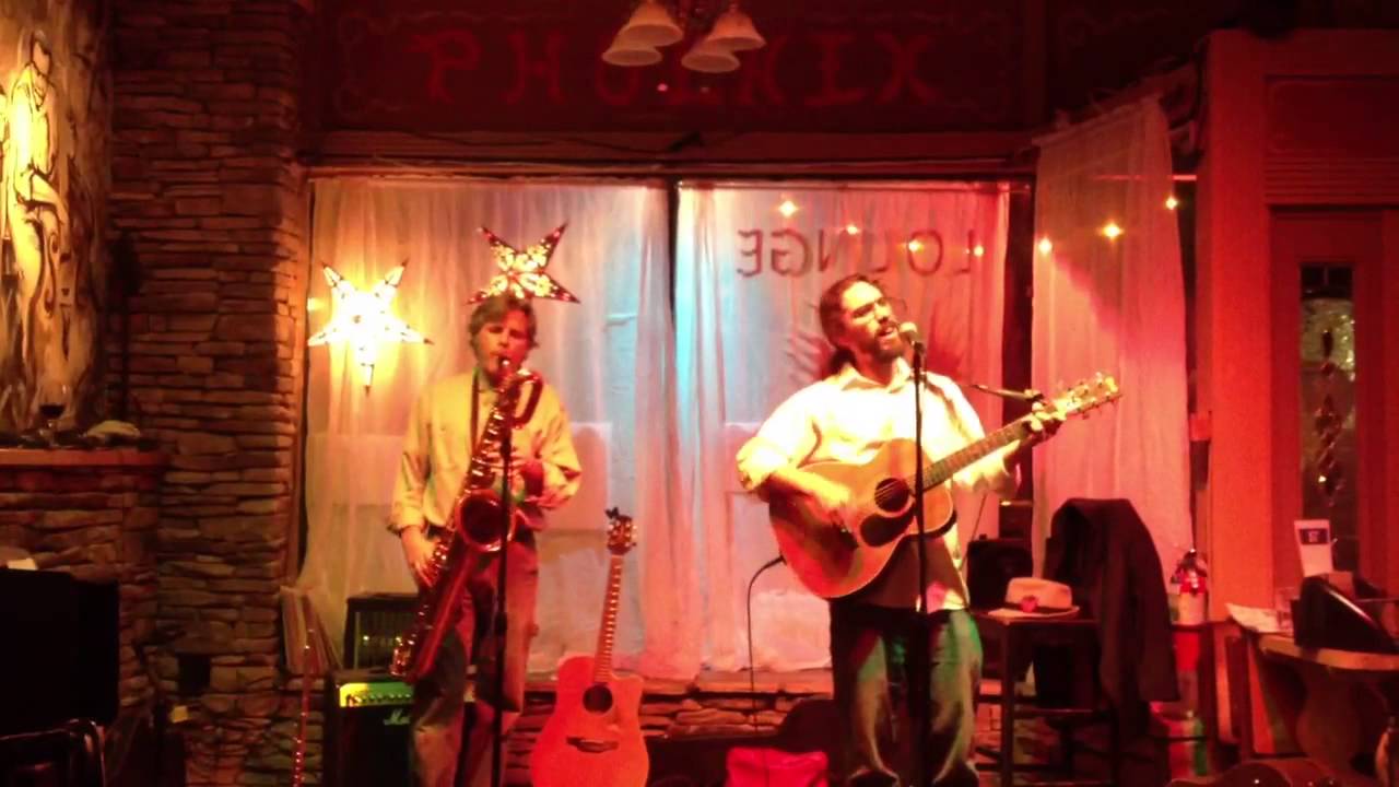Ian Harrod and Vinny Corda live at The Phoenix Lounge - YouTube