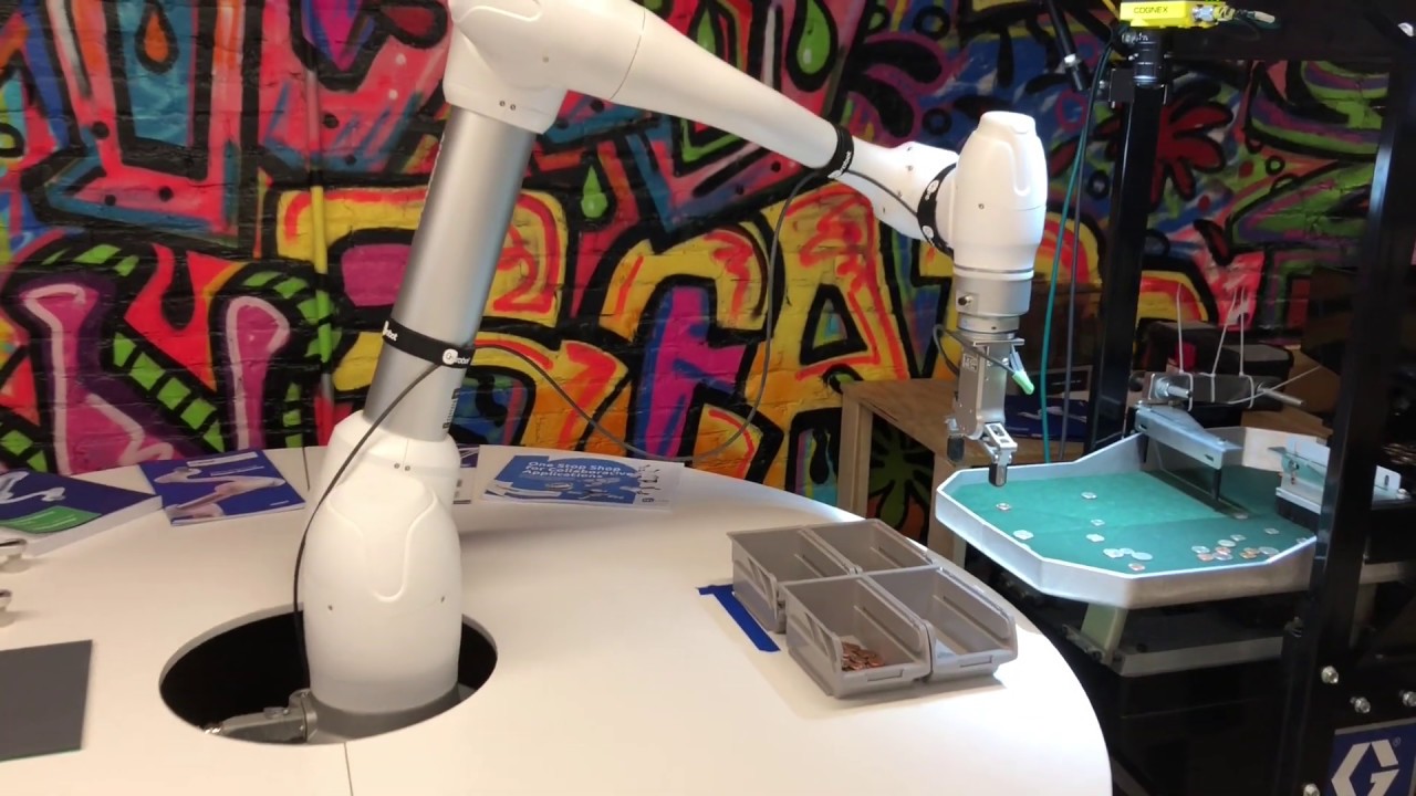 Doosan Collaborative Robot using a Cognex vision system to perform a ...