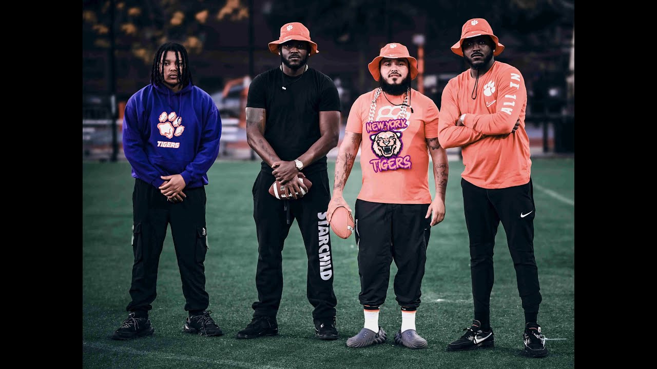 New York Tigers semi finals game at Betsey Head field. Saturday, the ...
