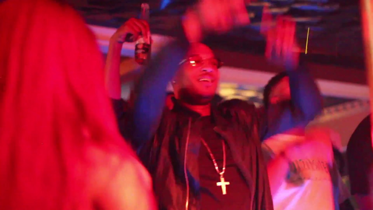 TeaseATL embraces DMT The Rapper while Performing "Tonight" - YouTube