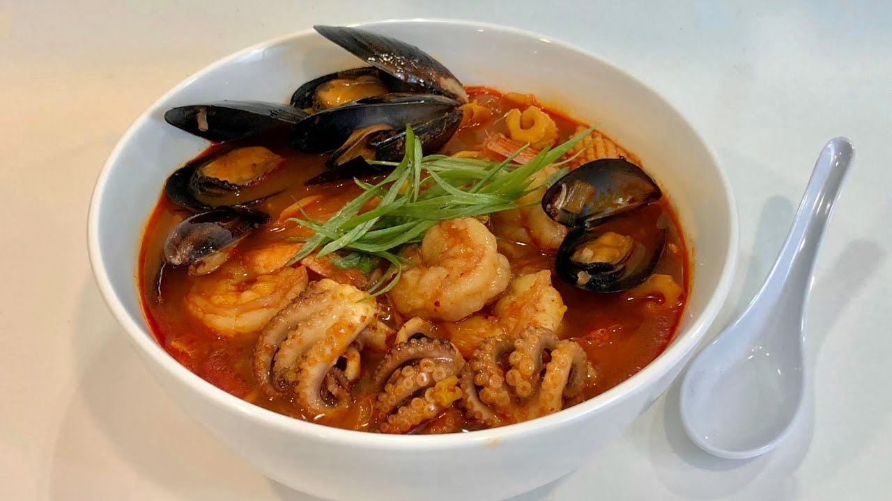 JJampong Sopa Koreana de Mariscos Picante - YouTube