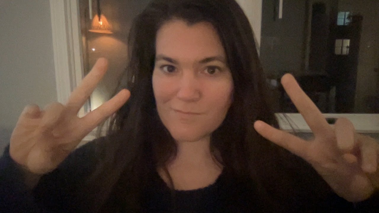 PRO "FEMALE" TRANSLATOR ANSWERING YOUR QUESTIONS ABOUT WOMEN! - YouTube