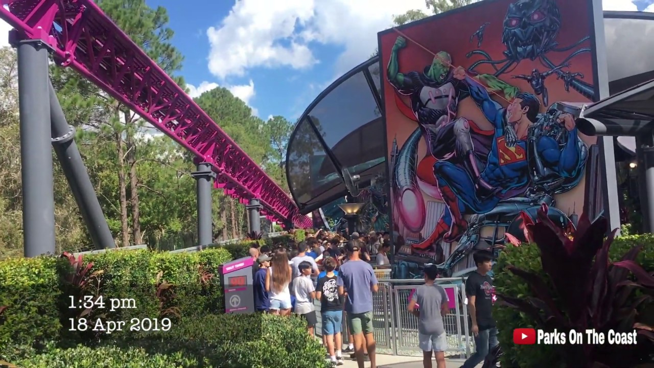 Holiday Crowds at Movie World Australia - YouTube