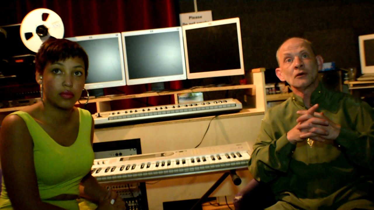 Simon Dan & Grace Fleary GMM TV Interviews - YouTube