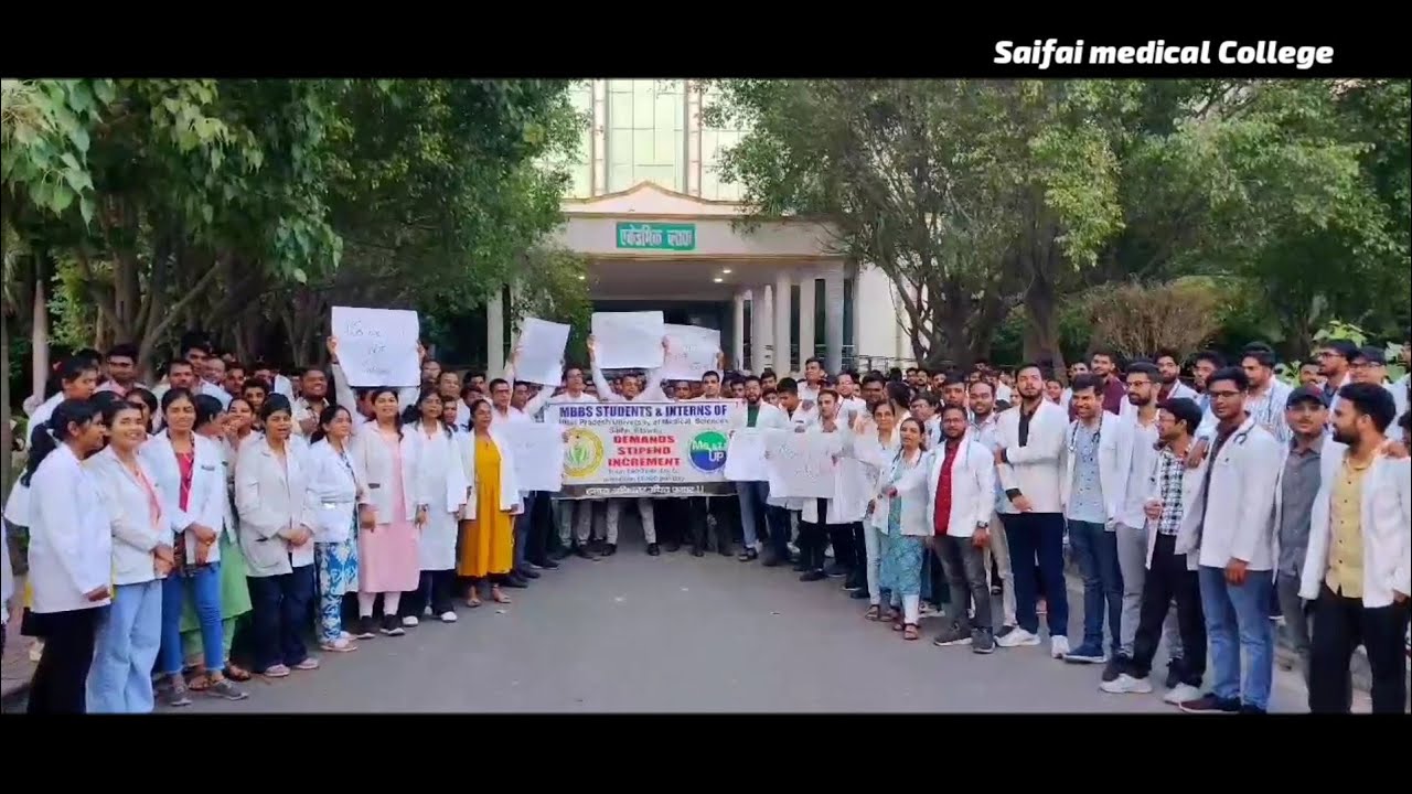 saifai medical intern/ peaceful strike for increasing stipend - YouTube