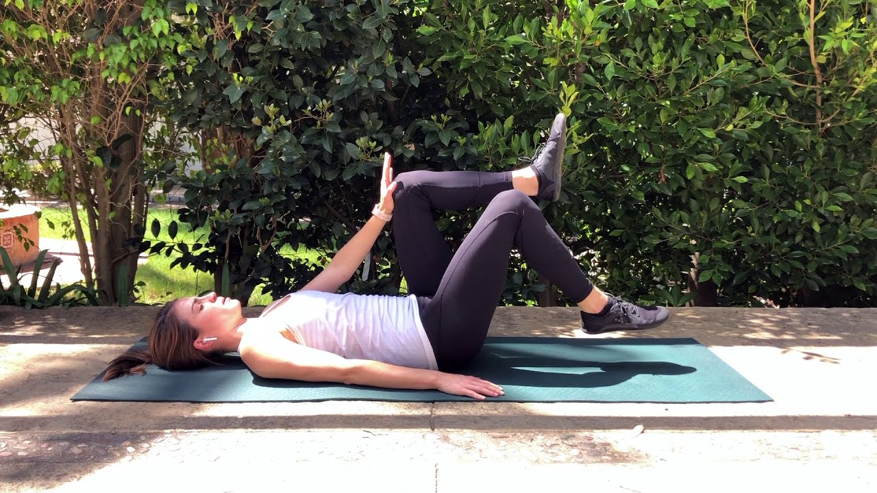 Isometric Hip Flexor March - YouTube