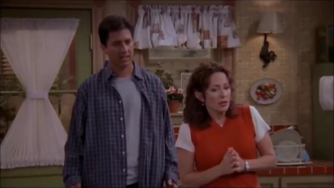 Everybody loves Raymond funny scenes. - YouTube