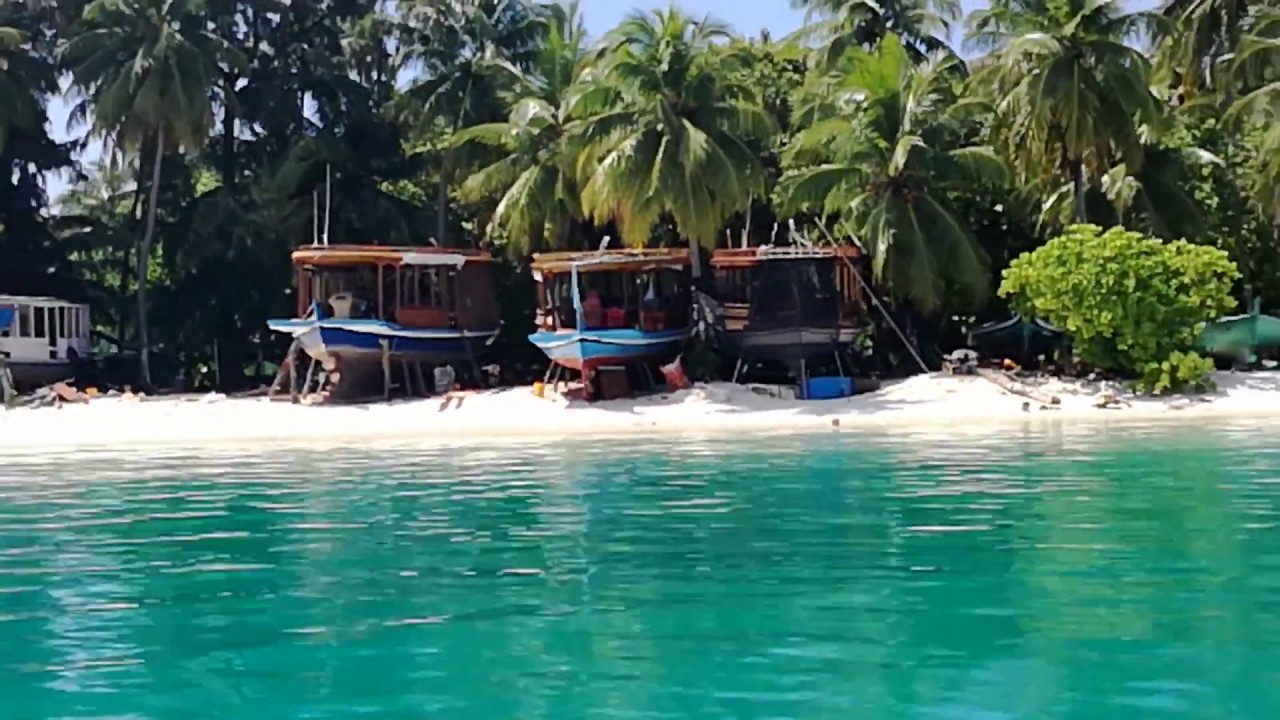 Mandhoo from the sea - YouTube
