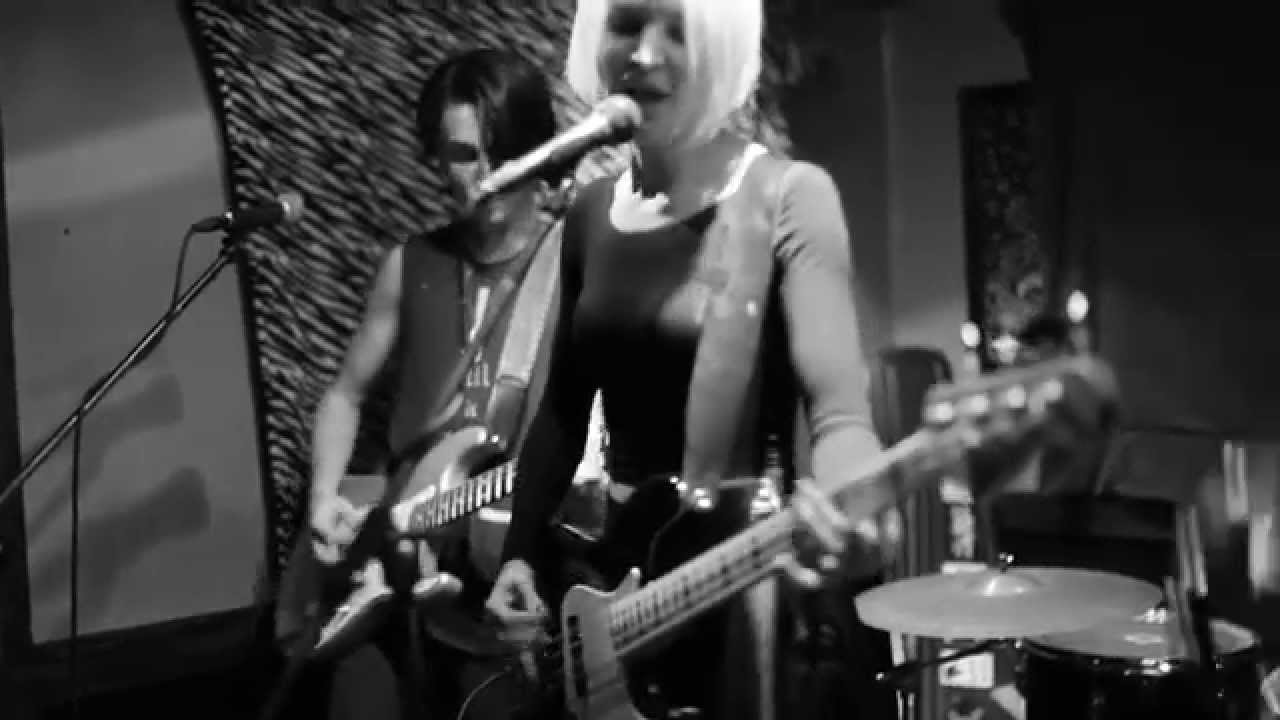 JENNIE VEE - Landslide - Debut Solo Show at The Flat - May 20th 2014 ...