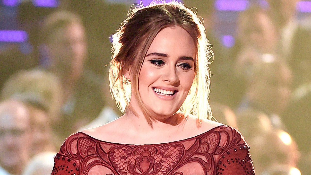 Adele Reveals SECRET Twitter Account & Tells Dirty Jokes At Show In ...