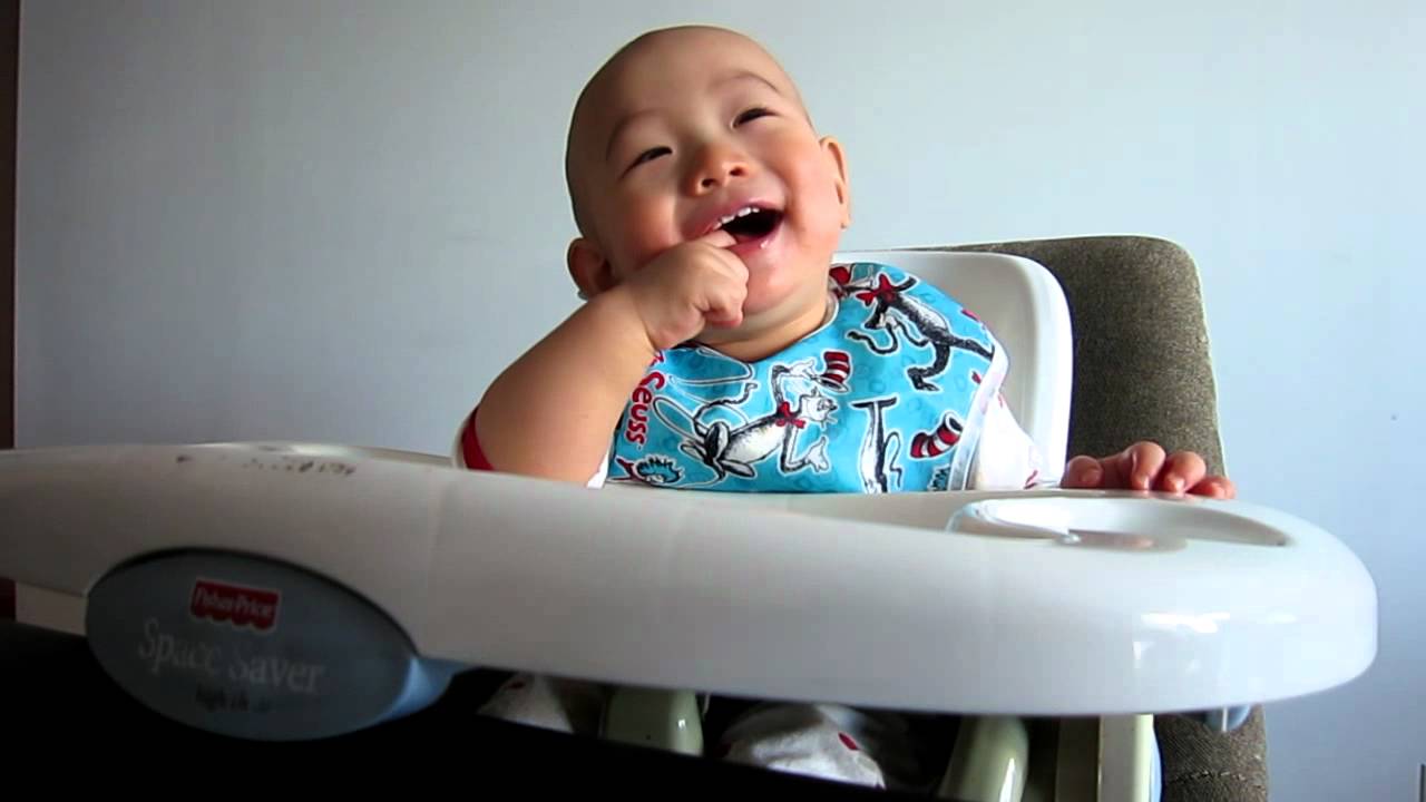 Baby Heston Laughing at Burps - YouTube