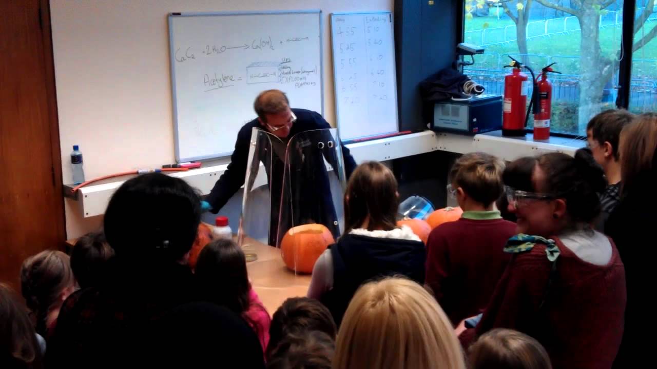 Controlled Acetylene Explosion (Exploding Pumpkin) - YouTube