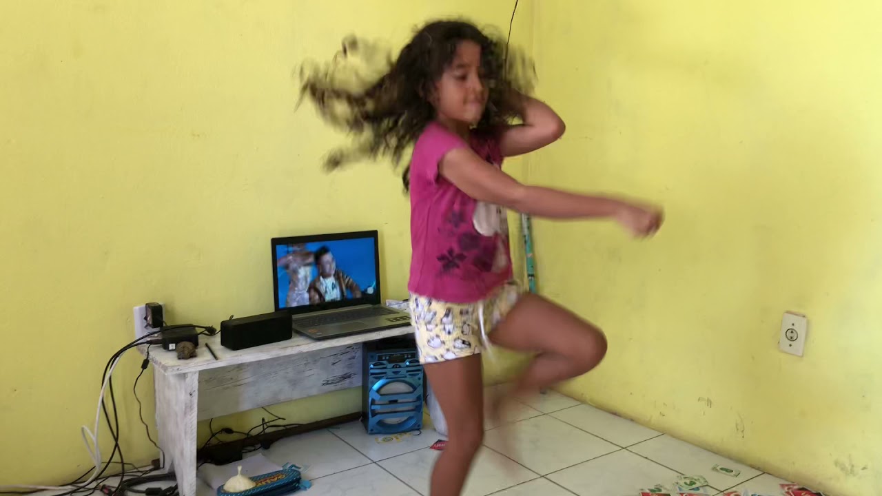 Dançando tome amor dos funkeirinhos | vovô raul gil - YouTube