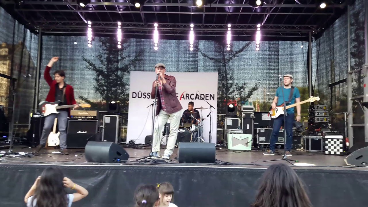 Red Gain — Smash The Hornet - YouTube