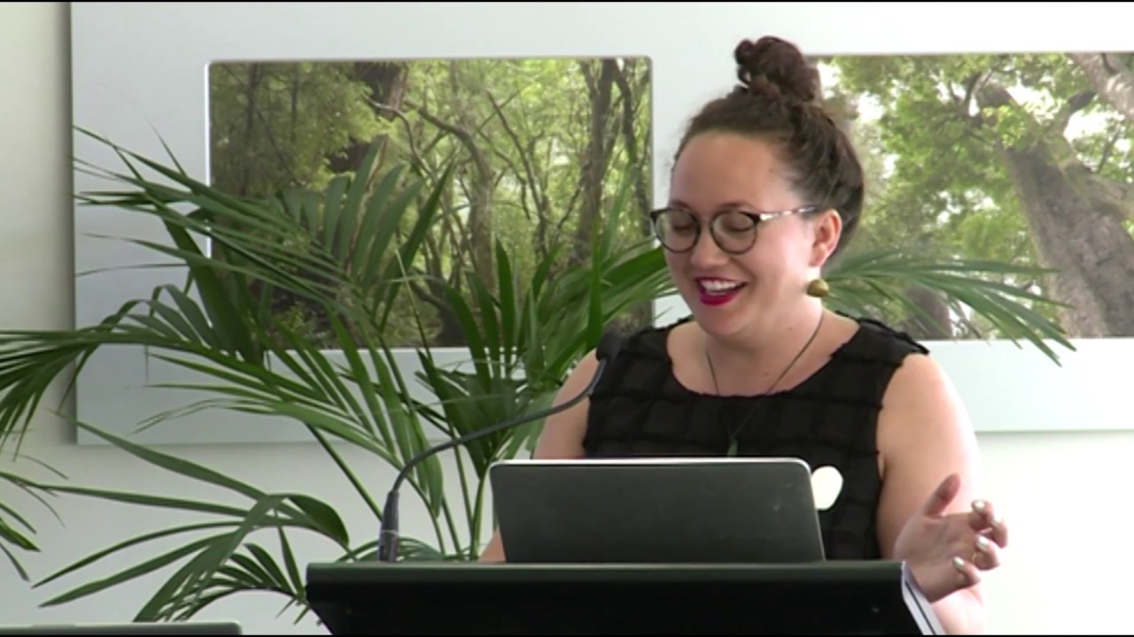 Fiona Moorhead & Matariki Williams: Mata Aho Collective in Te Ao ...