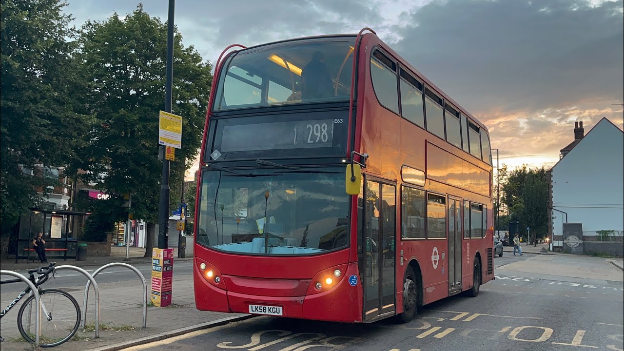 FRV. Uno Route 298. Arnos Grove - Potters Bar. [Sullivan Buses ...
