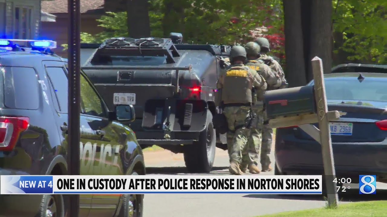 1 in custody after large police response in Norton Shores - YouTube