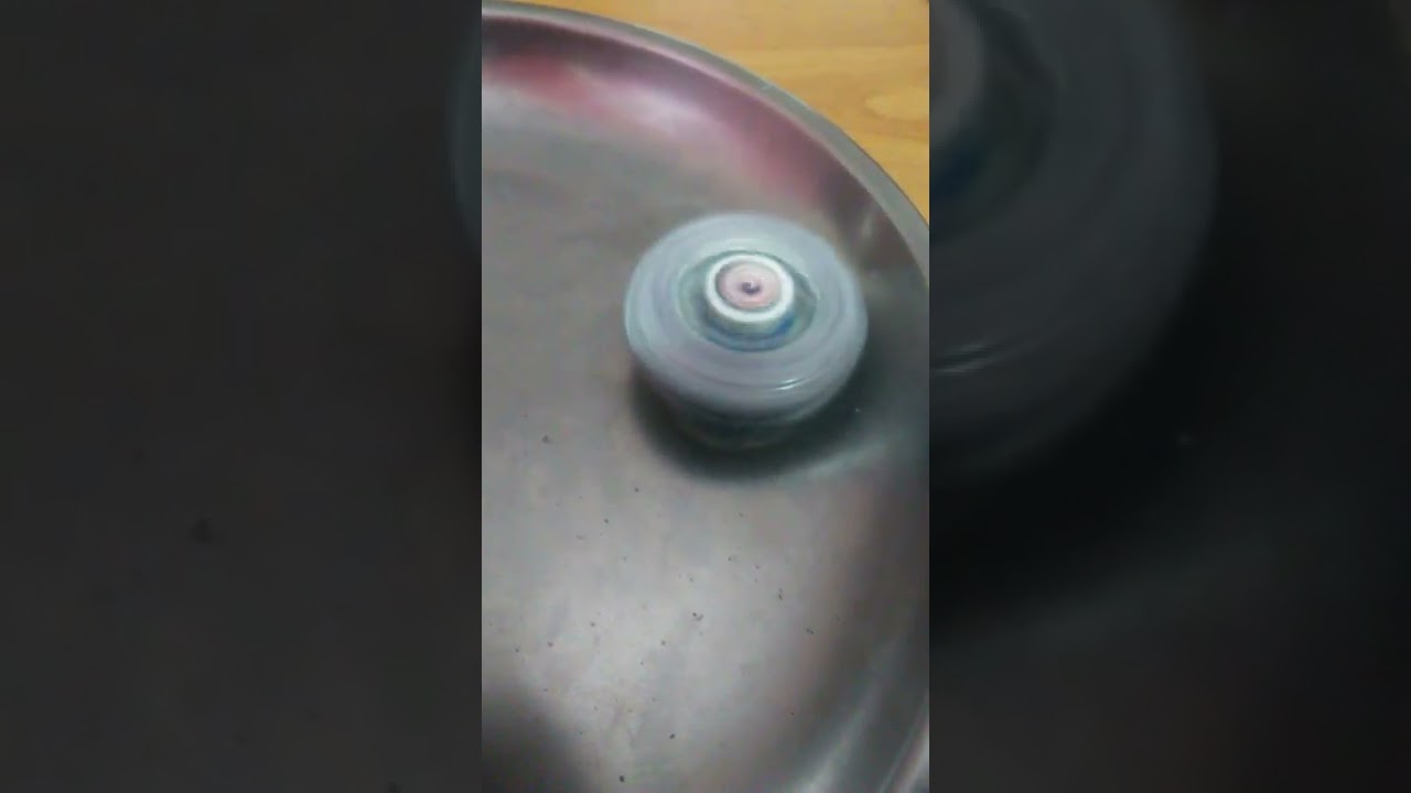 L drago infinity spins in absorb mode hand spin Super! - YouTube