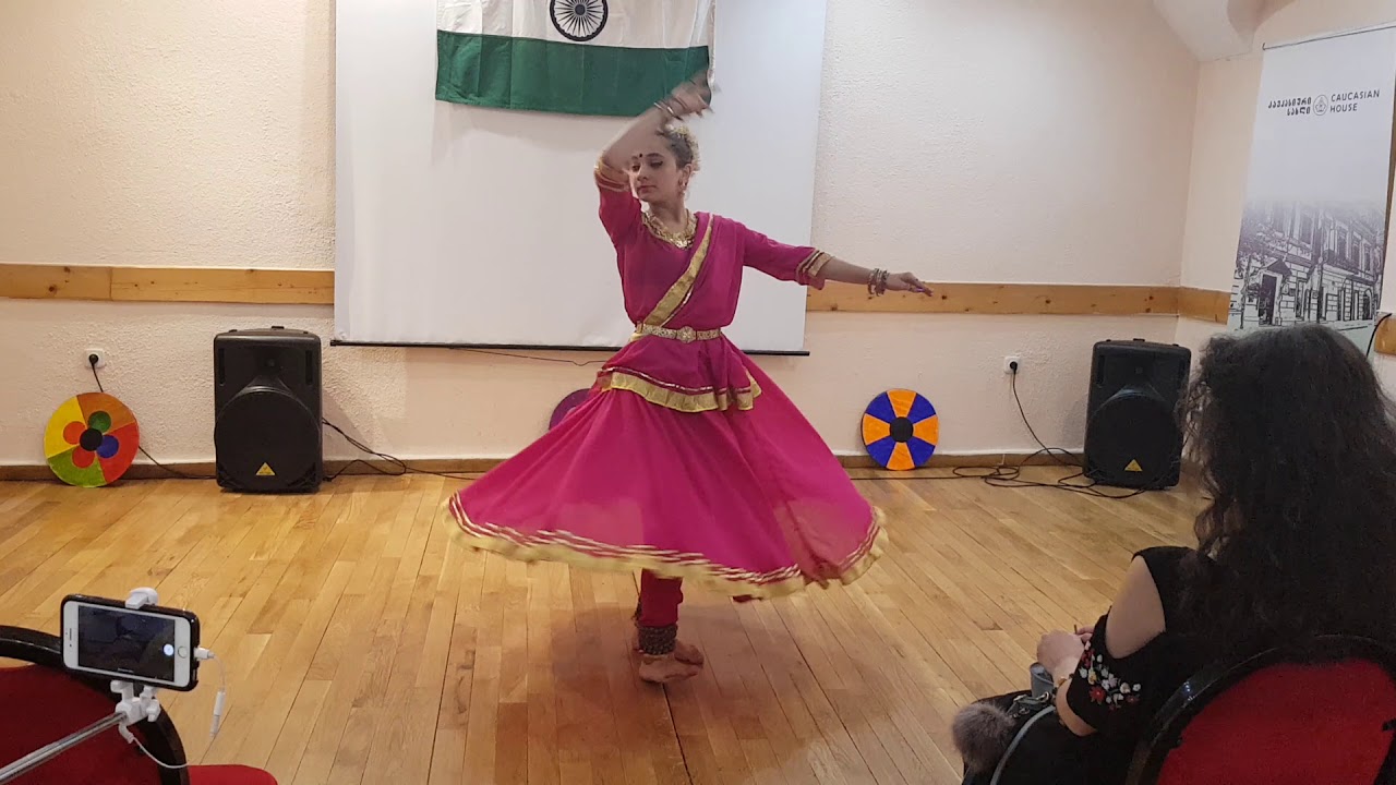 Classical dance / Nini (Group Indra) / Concert by Cultural centre ...