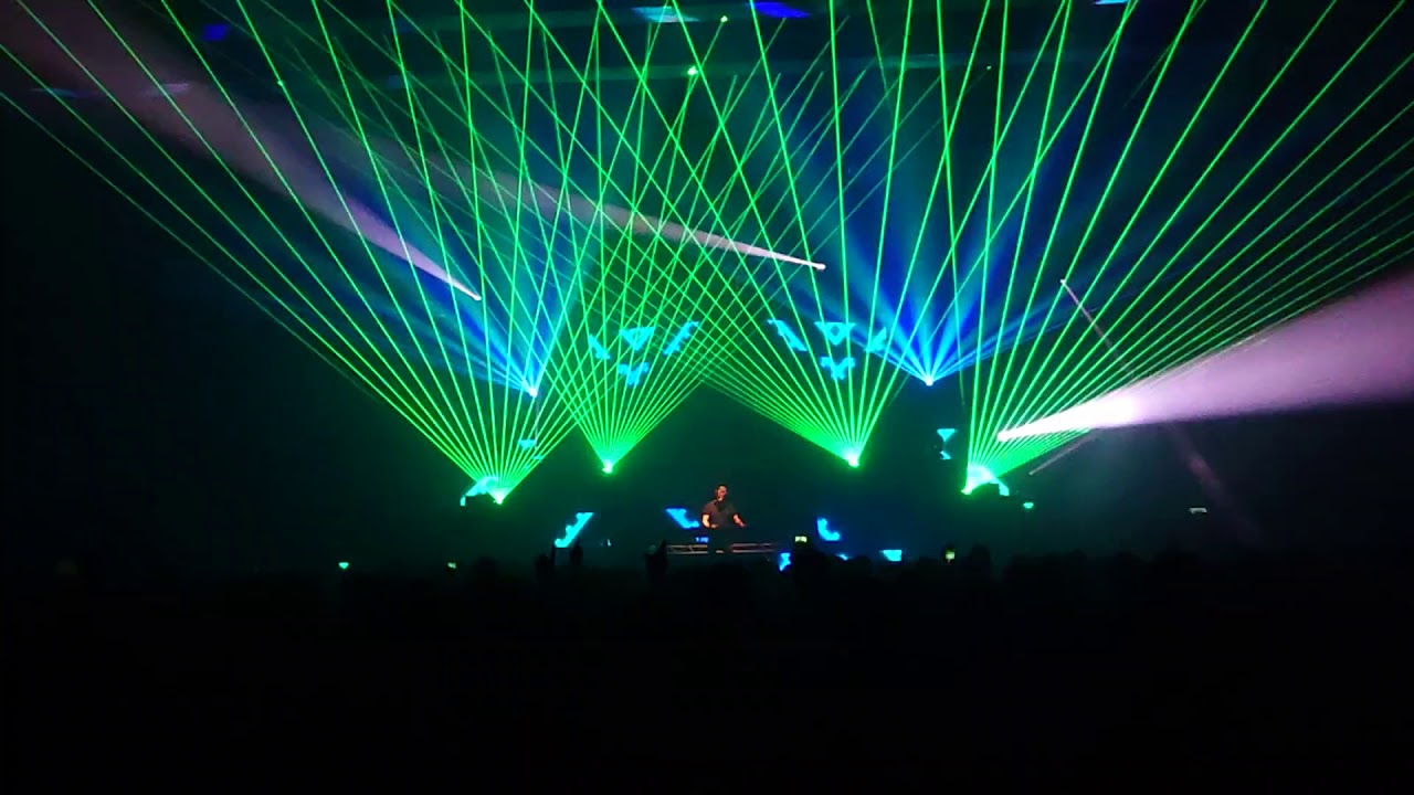 Ferry Corsten playing @ FSOE 550, Victoria Warehouse, Manchester 29/09 ...