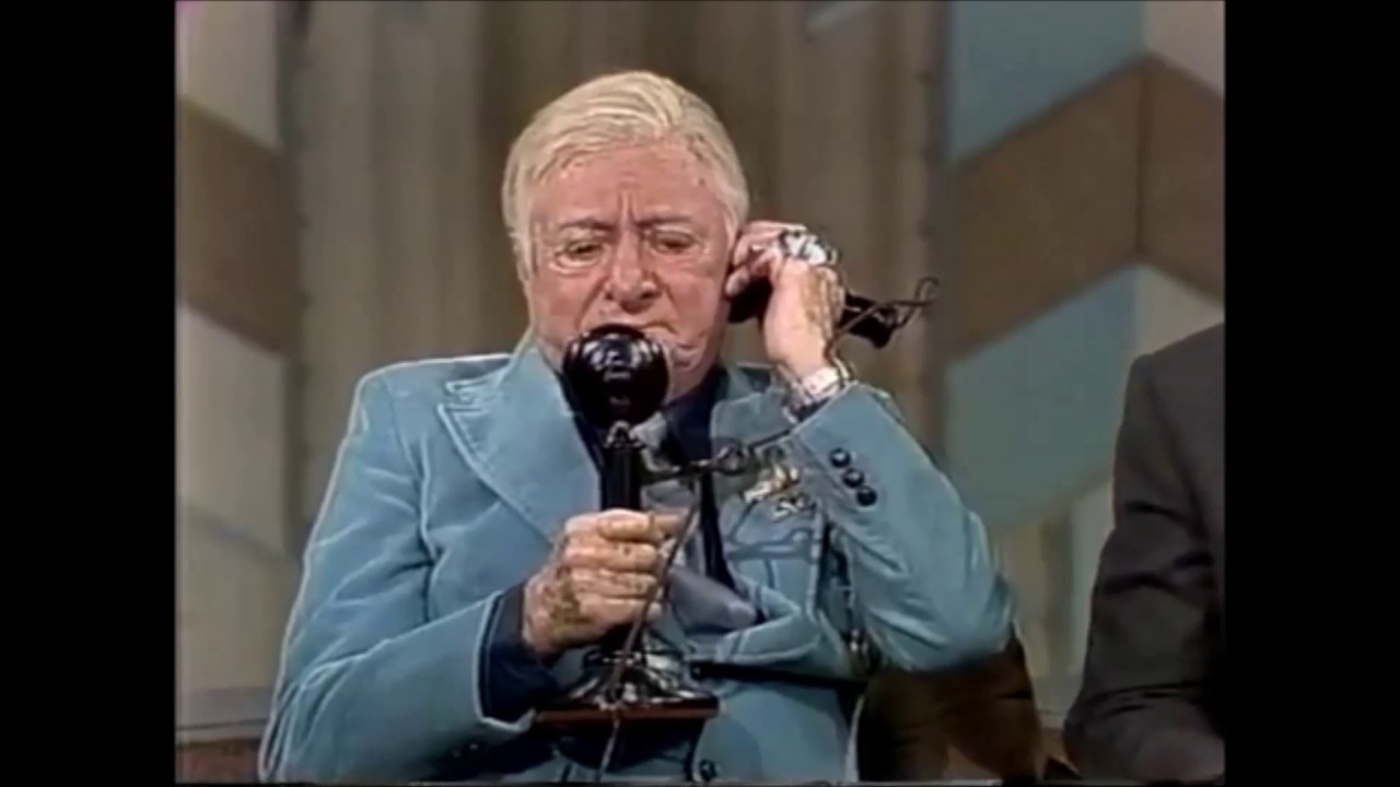 George Jessel at age 82! On the Mike Douglas Show (1980) - YouTube