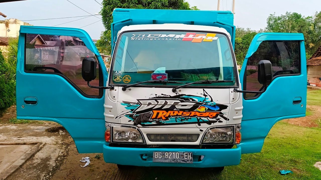 Sticker Truck elf Wrapping Dan Cutting Sticker Full Kabin TRUCK MANIA ...