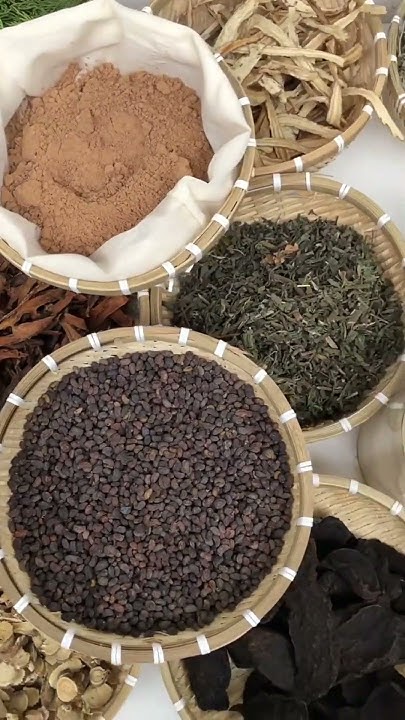 Dầu gội thảo dược kích mọc tóc DHT 75 - YouTube