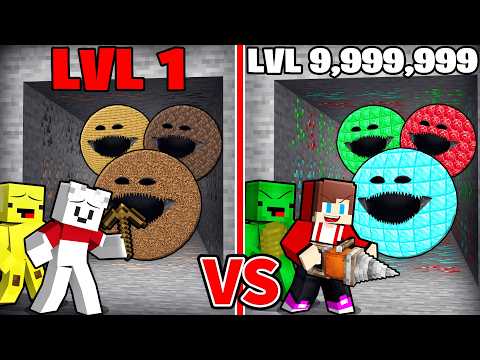 Mikey & JJ vs Banana & Carrie: MOON WOKE UP MINE BATTLE Challenge in Minecraft...