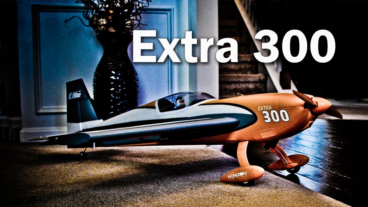 E-flite Extra 300 3D - YouTube