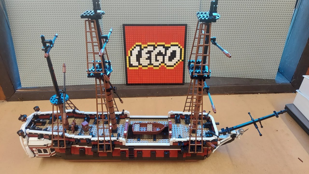MOC Lego Build - Red Imperial Guard Heavy Frigate - YouTube