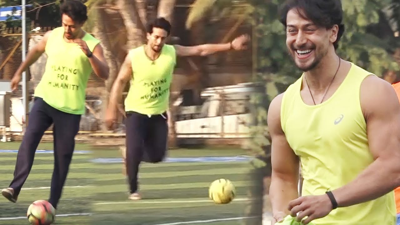 Tiger Shroff's Amazing Football SKILLS In Public - YouTube