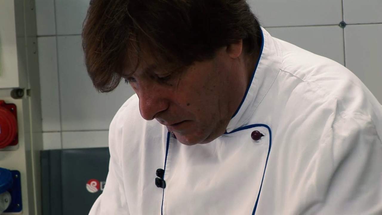 Filetto di maiale steccato alle prugne californiane - YouTube